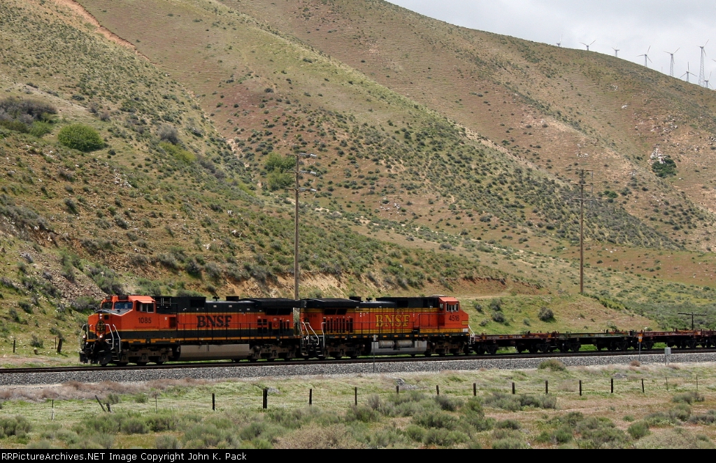 BNSF 1085